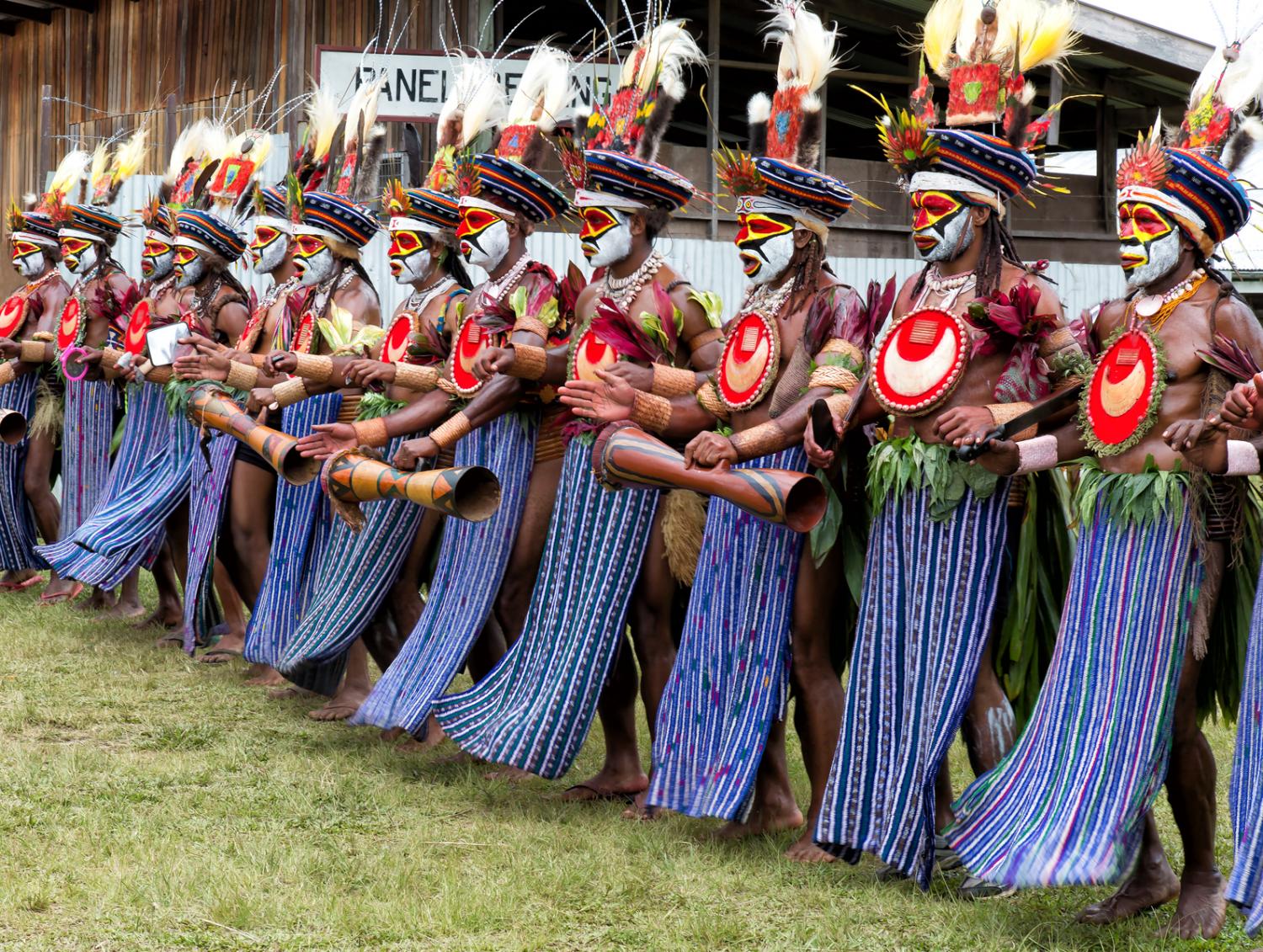 Papua New Guinea | Sing-Sings of Papua New Guinea - Celebrating the ...