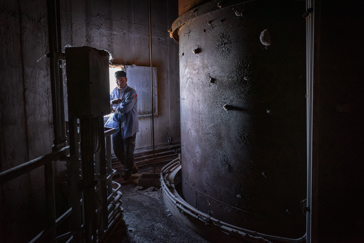 Italy | The leap of fish that dream of flying | Isabella Franceschini | staging ...